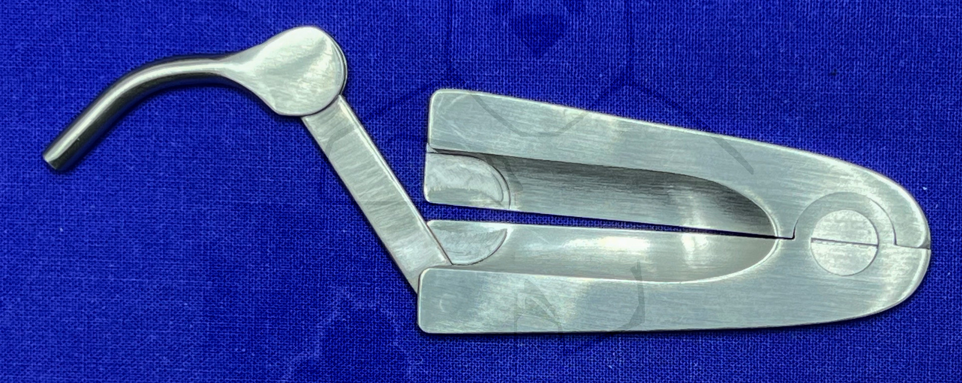 Virtuelles Medizinmuseum: Beschneidung mit der Mogan Klemme, 1960'er Jahre