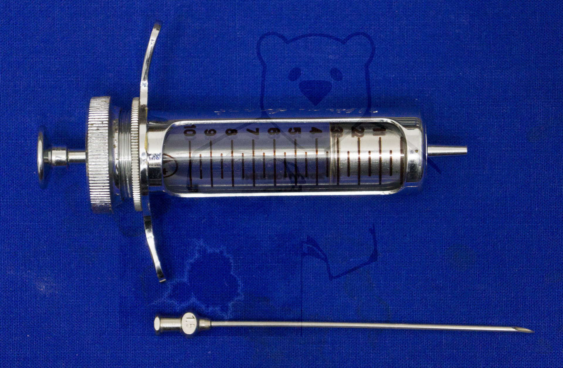 Virtuelles Medizinmuseum: Drei Spritzen Modelle aus der Reihe "Ultra ...