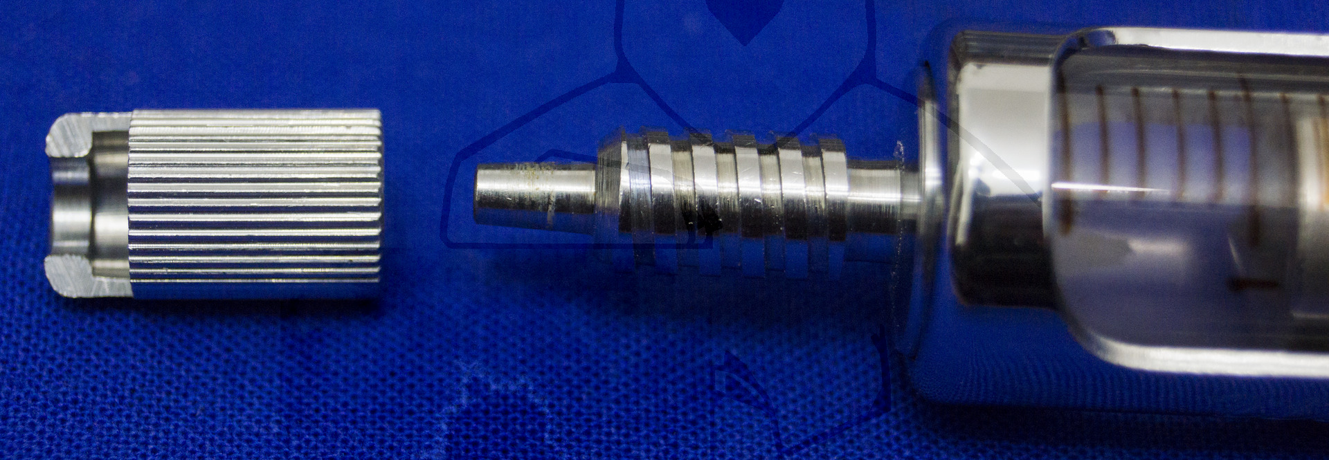 Virtuelles Medizinmuseum: Drei Spritzen Modelle aus der Reihe "Ultra ...